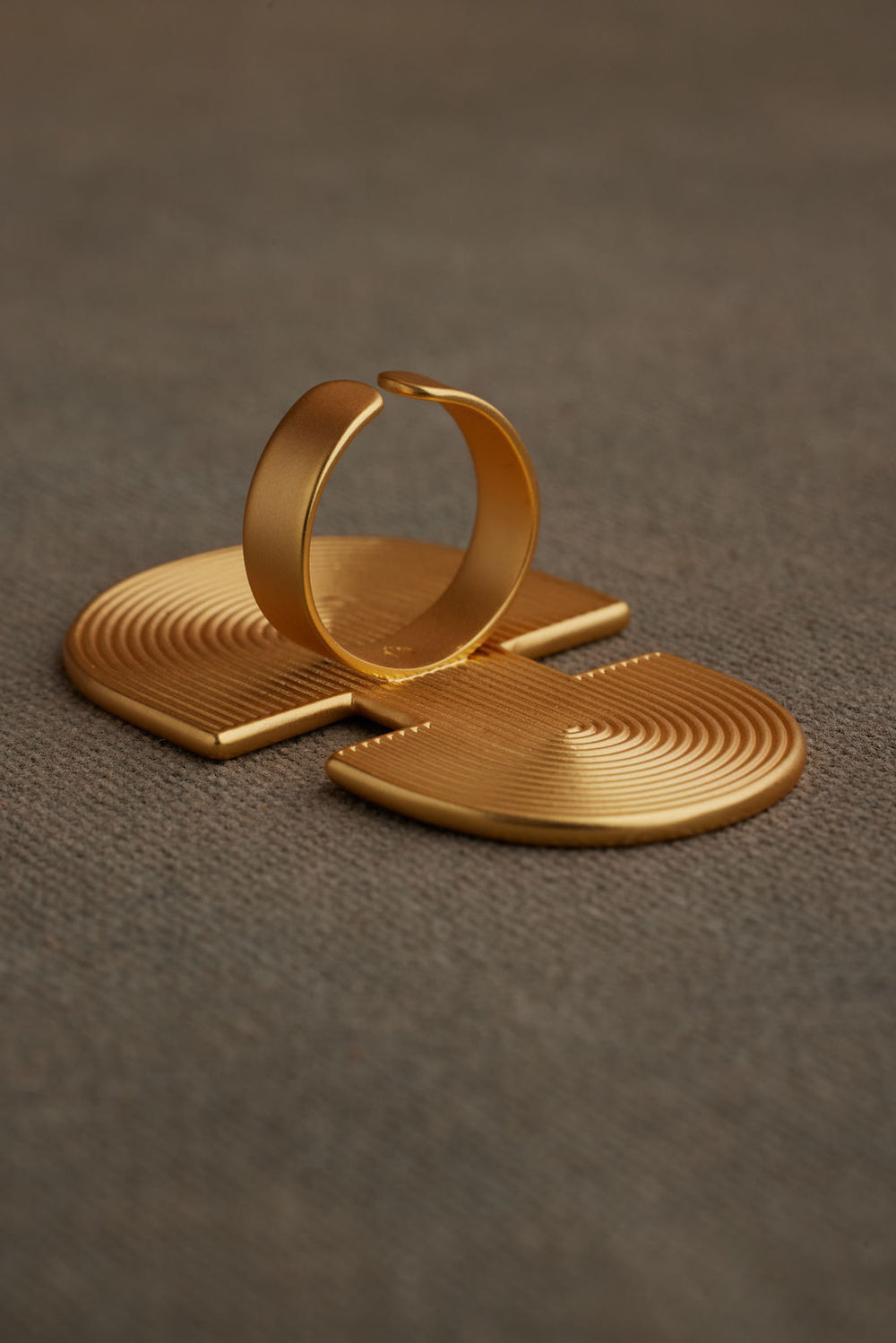 IADA RING