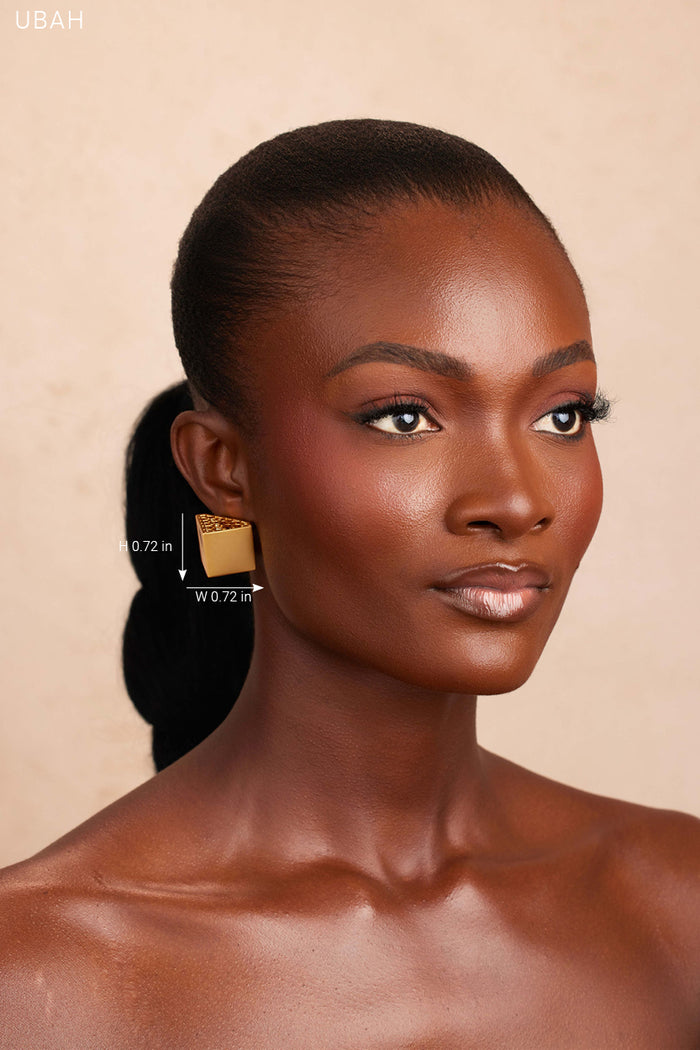 UBAH STUDS
